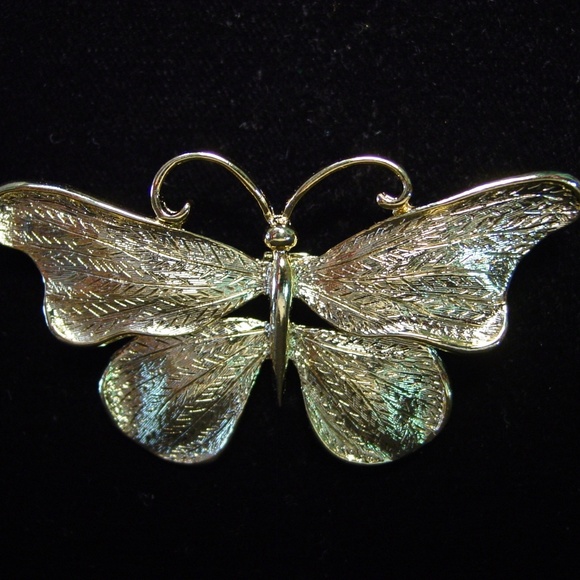 Jonette Jewelry "JJ" | Jewelry | Bright Gold Large Detailed Buttlerfly ...